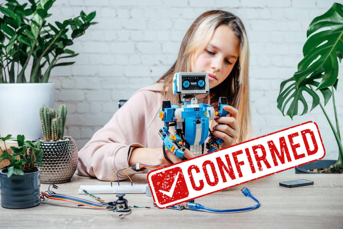 Robotics with LEGO robotics educational sets in teaching students (age ...