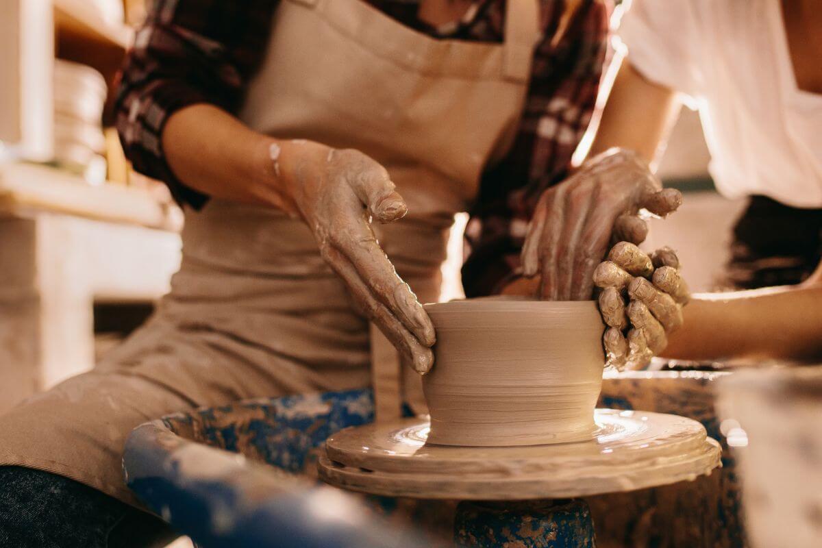 Making of handmade glass pane and traditional clay pot - Pronova Academy